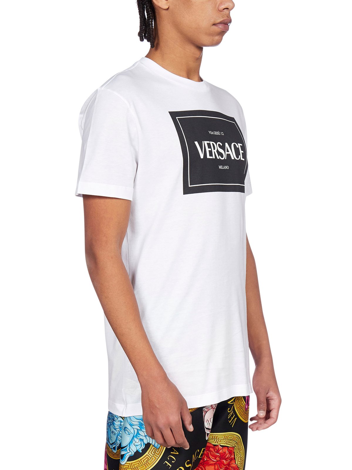 versace versace logo printed t shirt $ 303 . 34 $ 107 . 41 size guide ...